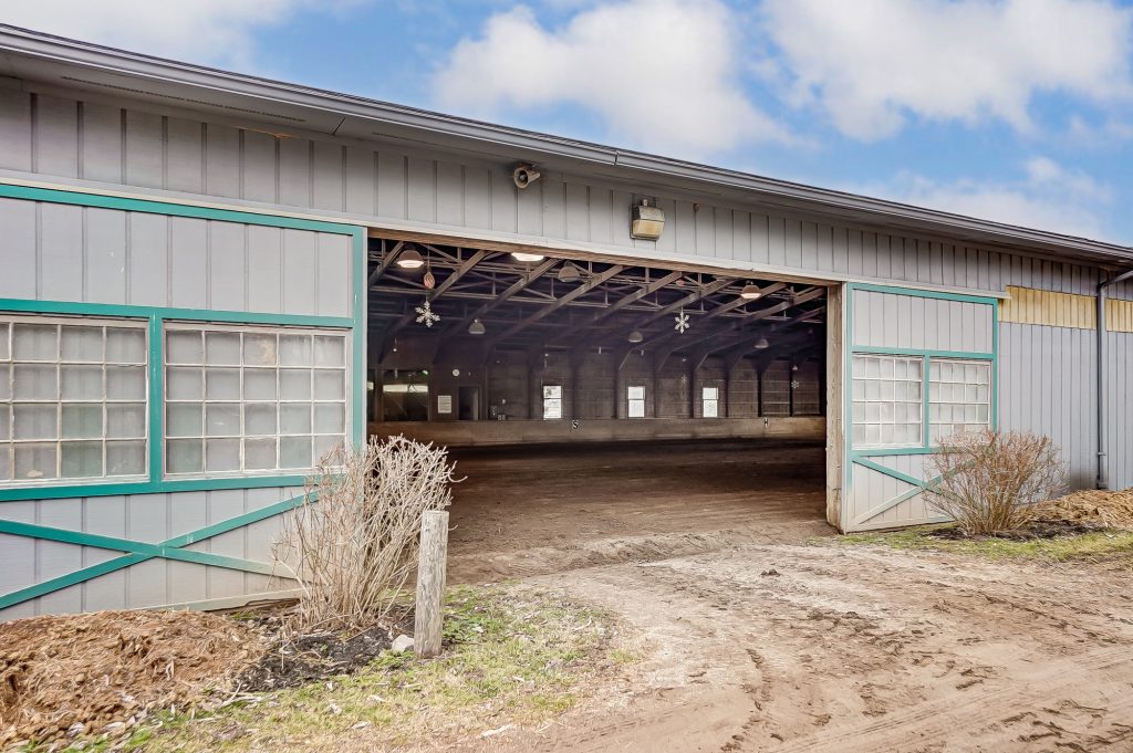 Home - Derbyshire Stables